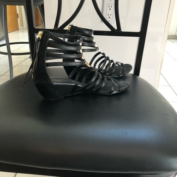 Report Signature | Shoes | Report Signature Sandals | Poshmark